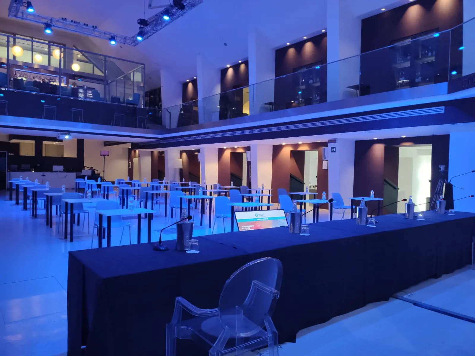 War Room vs Conference Room: Understanding Specialized Meeting Spaces ...